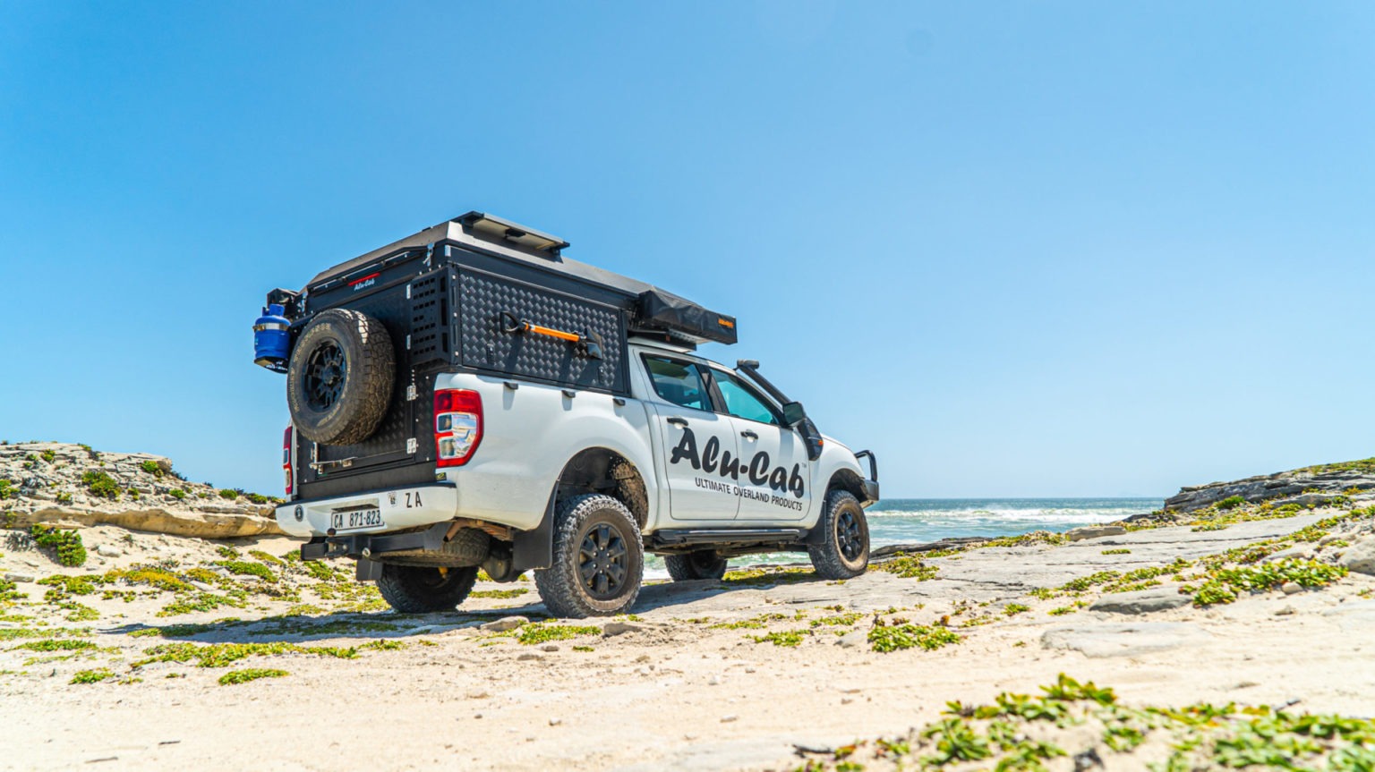 Alu-Cab Canopy Camper til D-Cab pickup - Arctic Trucks