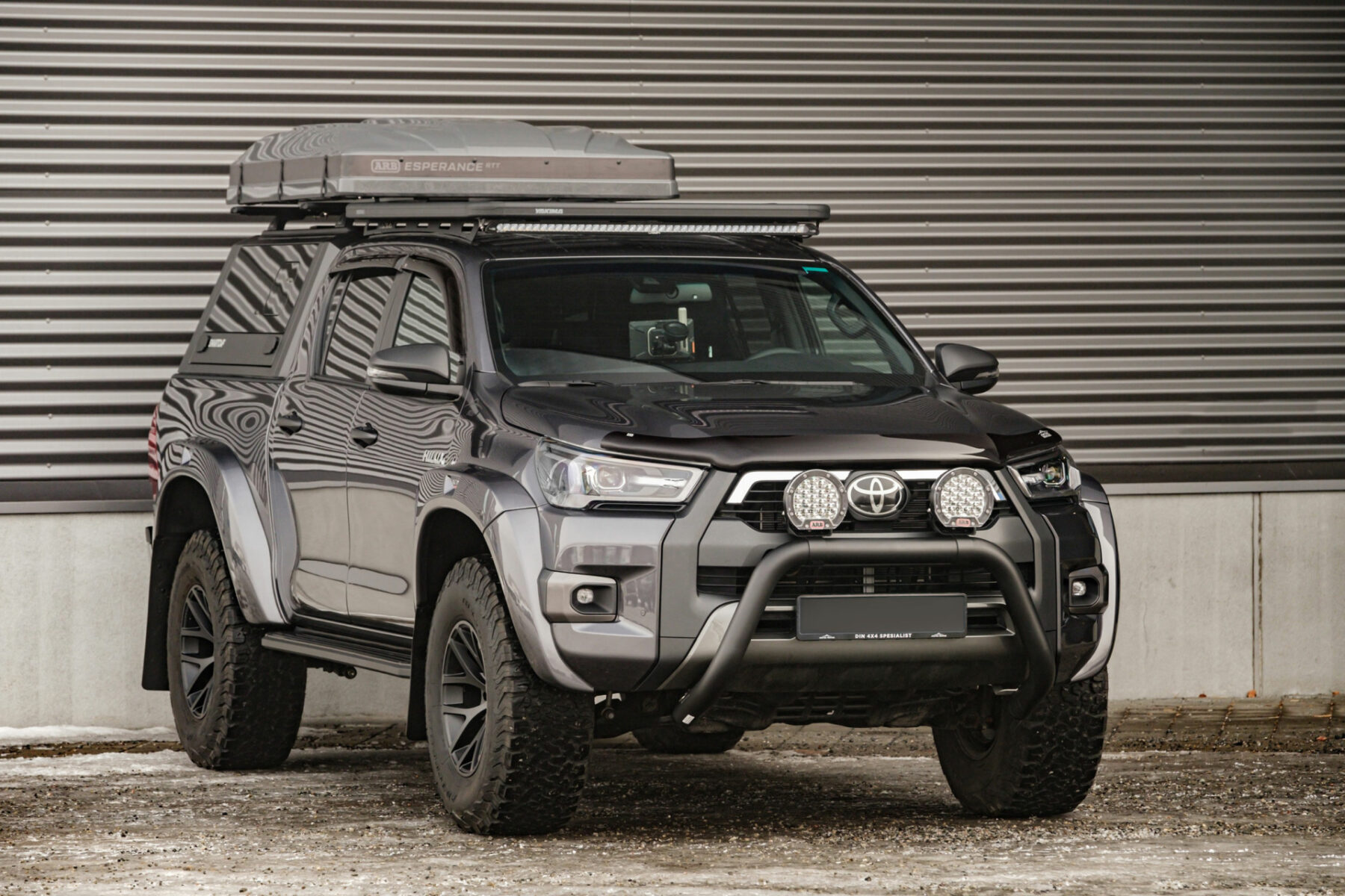 Arctic Trucks Toyota Hilux AT35 demobil - Arctic Trucks